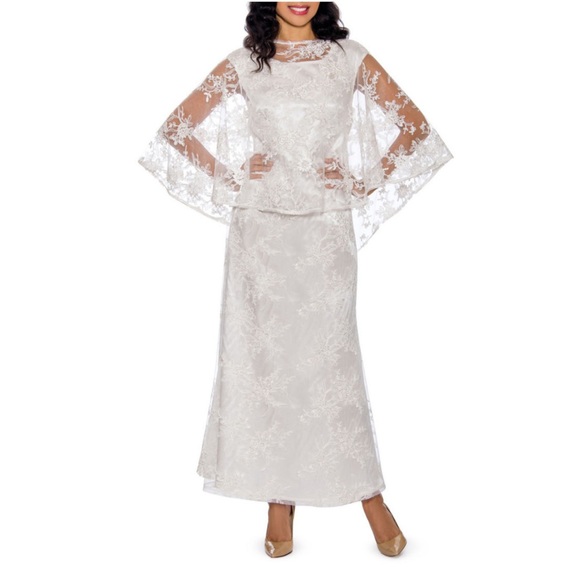 giovanna signature | Dresses | Giovanna Signature Short Sleeve Applique ...